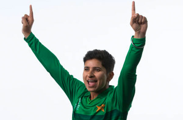 What makes Nida Dar one of the Finest All Rounders in Women’s Cricket ...